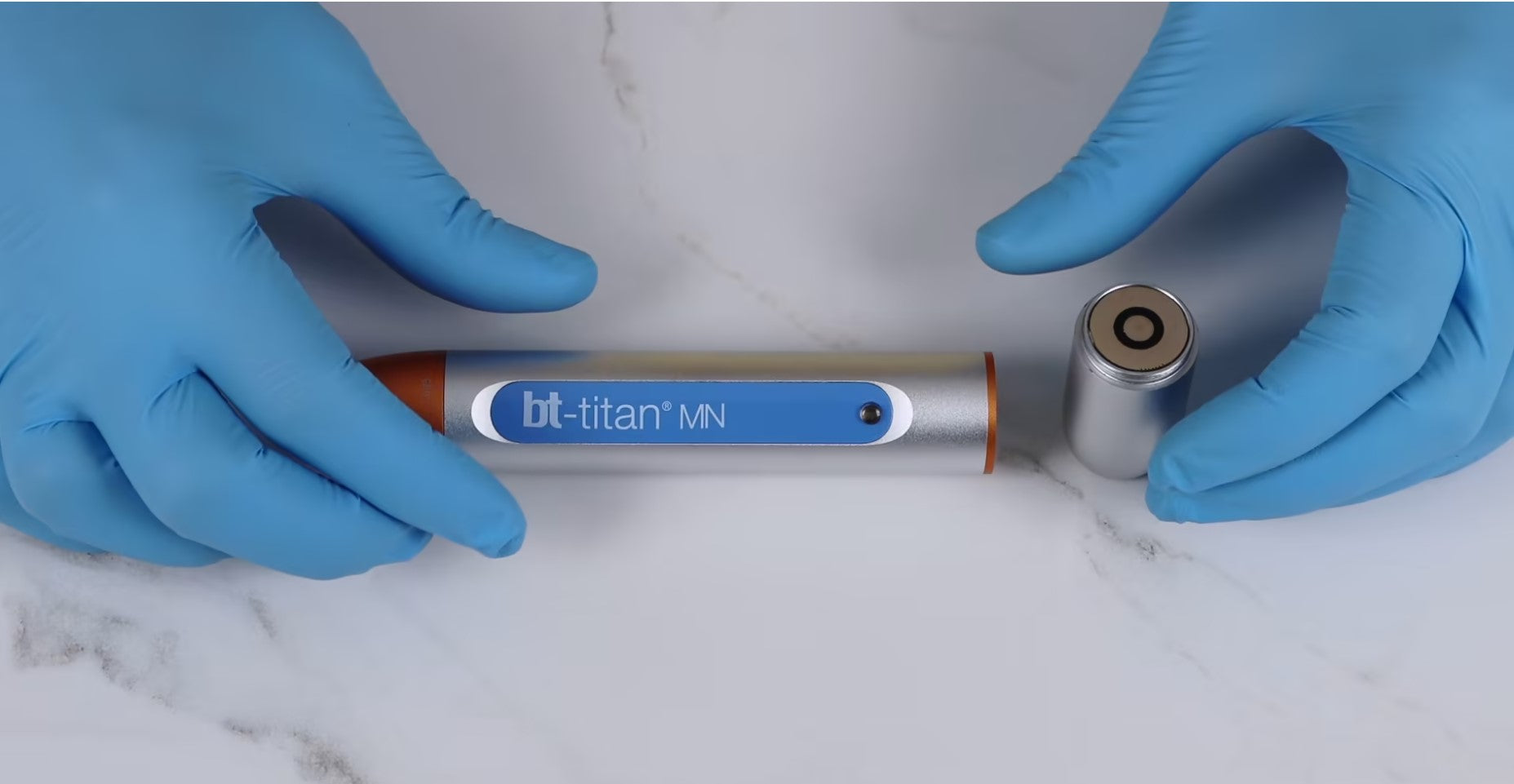 bt-titan MN: battery installation – Bio-Therapeutic